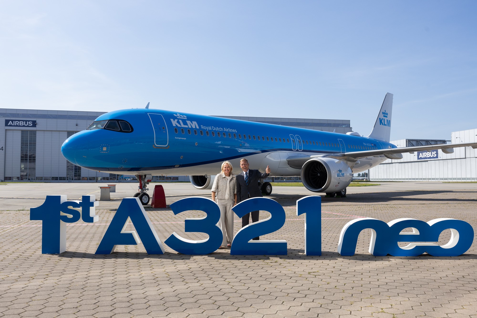 KLM takes delivery of its first Airbus A321neo aircraft - ADS Advance